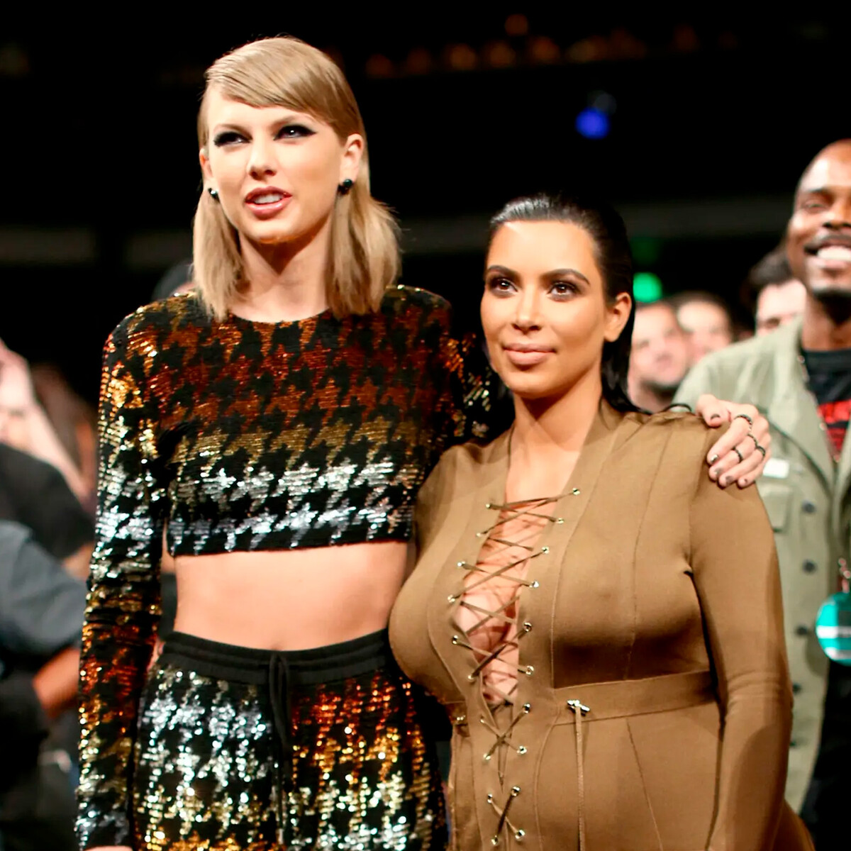 Тейлор Свифт бросила вызов Ким Кардашьян в язвительной песне - MainStyles.ru